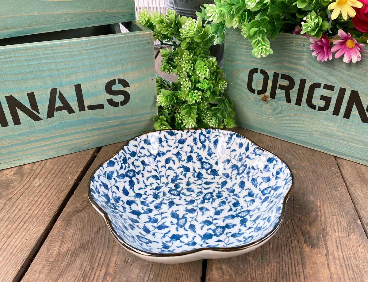 7" Ceramic Wavy Floral Leaf Style Dessert Bowl – Back to Home